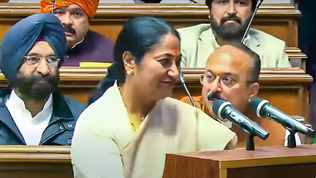 Delhi CM Rekha Gupta sworn in as MLA as the first session of the new ...